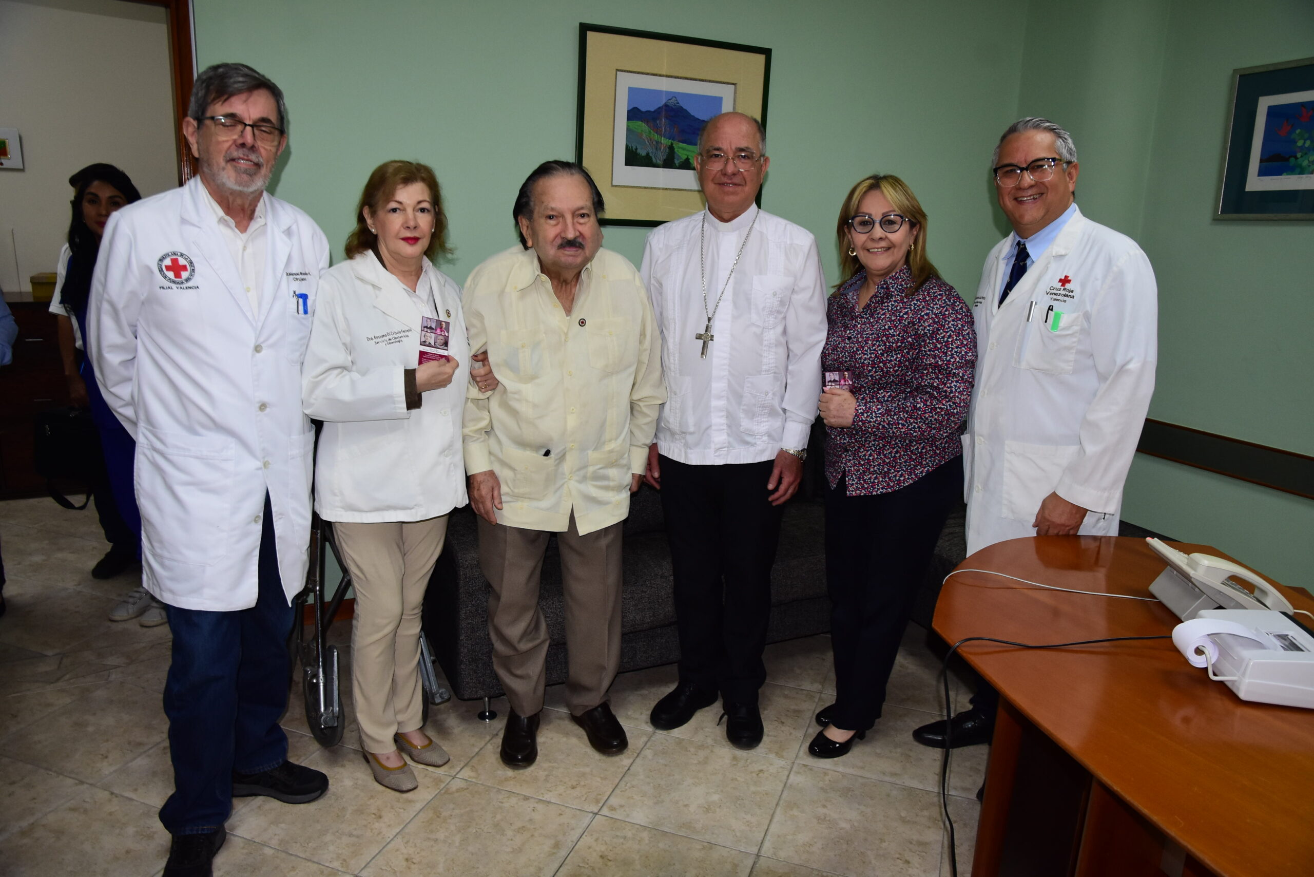 Monseñor González de Zárate Salas visitó la Cruz Roja Venezolana filial ...